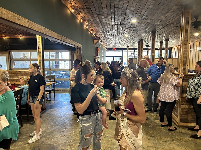 Bar M Steakhouse celebrates grand opening | Texarkana Gazette
