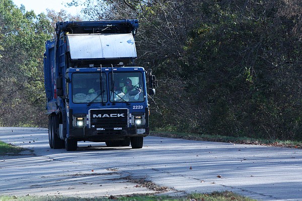 Staff looking to strengthen city solid waste contract | Jefferson City ...