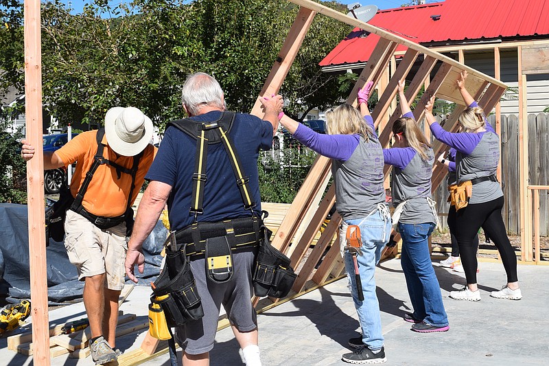 WATCH | Women Build: Habitat wraps up 9th annual event on Beard Street ...