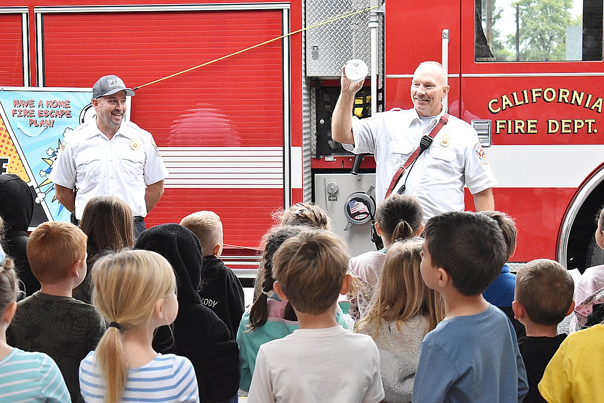 California Elementary students learn fire safety from experts ...