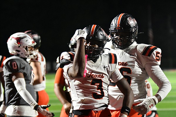 Prep Football: No. 5 Texas High didn't play at its peak but was still ...