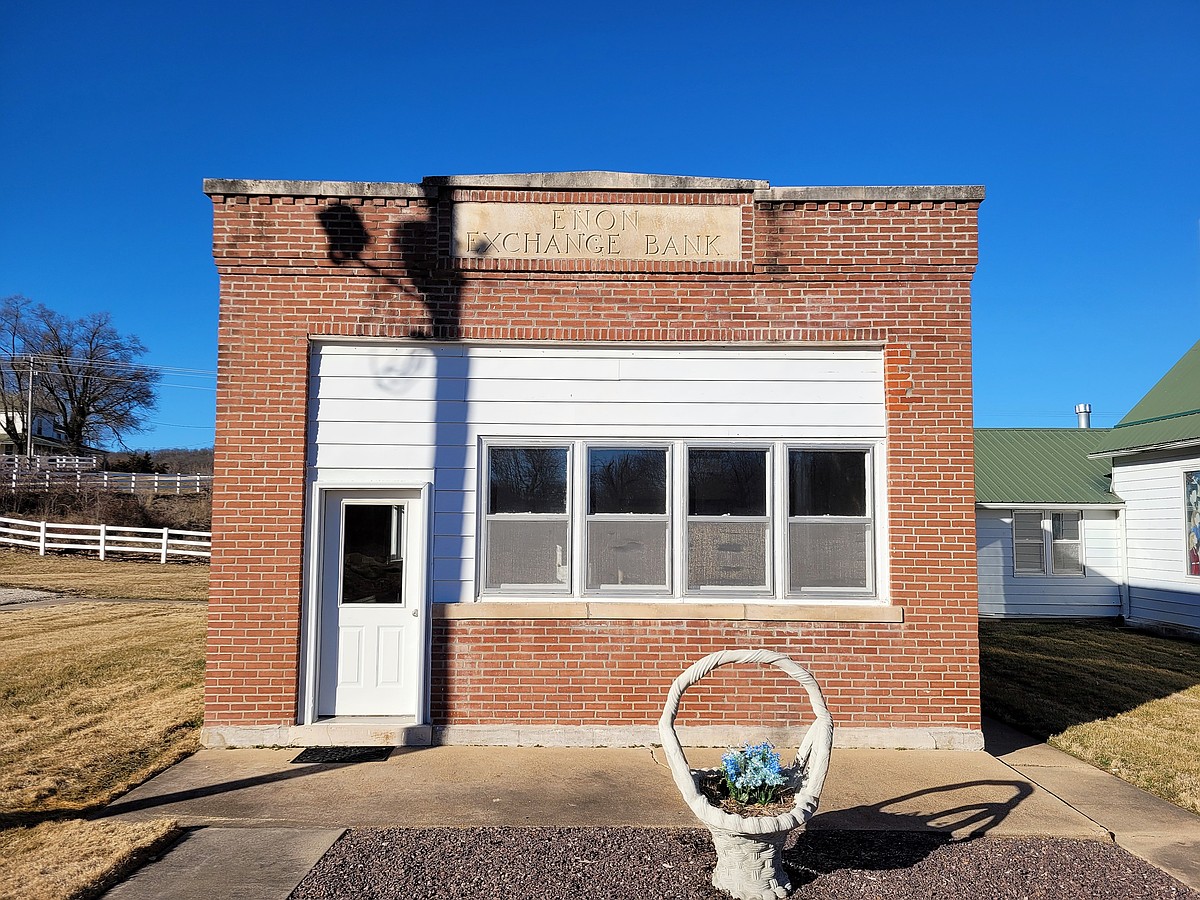Enon church, bank testify to once-thriving community | Jefferson City ...