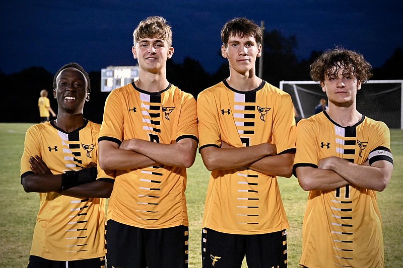 Fulton tops district No. 1 seed Moberly on Senior Night | Fulton Sun