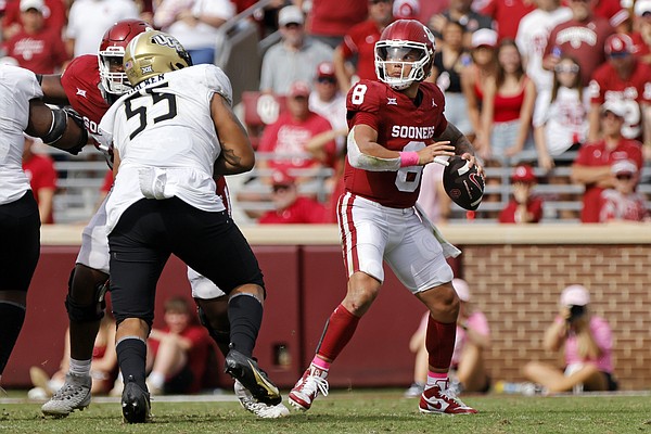 Gabriel throws 3 TDs vs. former team | Northwest Arkansas Democrat-Gazette