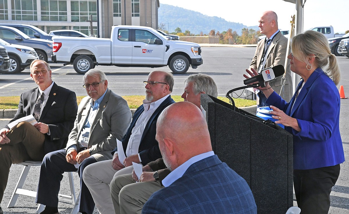 WATCH | ArDOT, local officials celebrate expressway extension | Hot ...