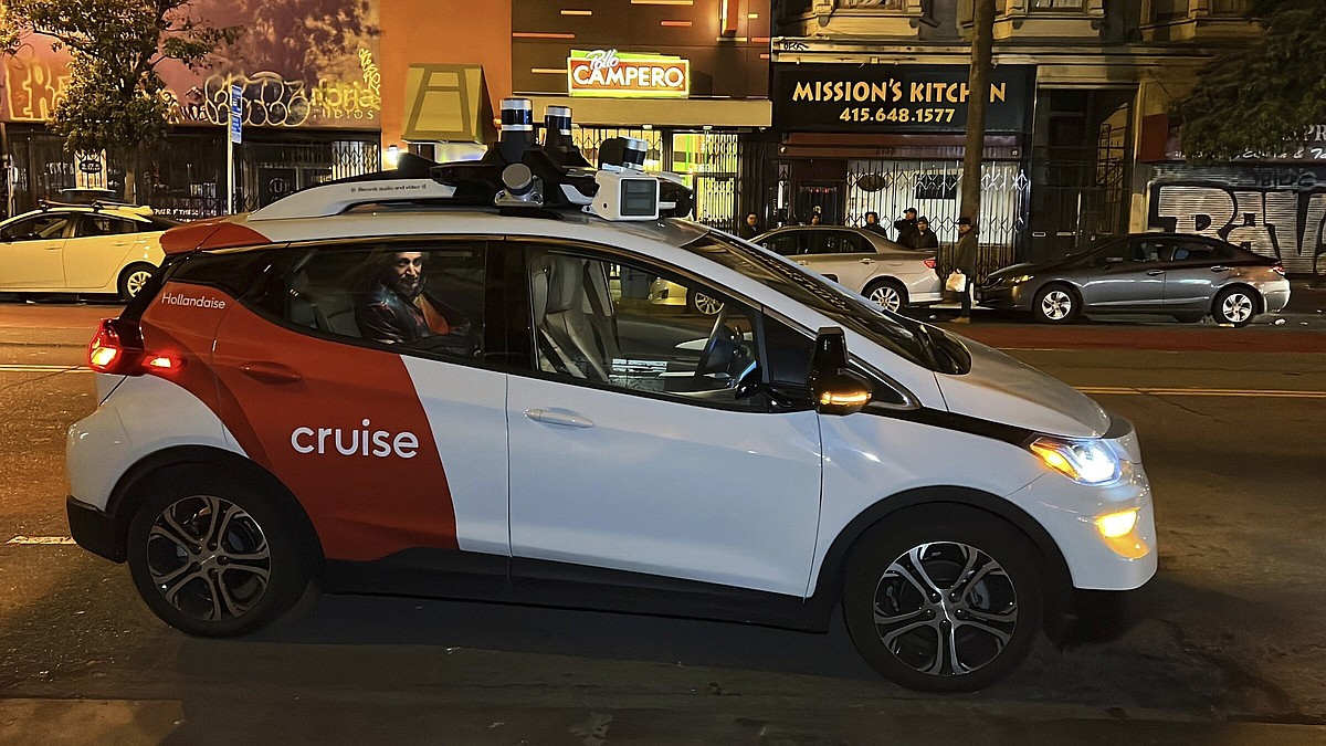 GM driverless taxi service halted | The Arkansas Democrat-Gazette ...
