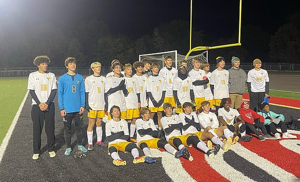 Advancing to the district championship, Fulton snaps 14-match losing ...