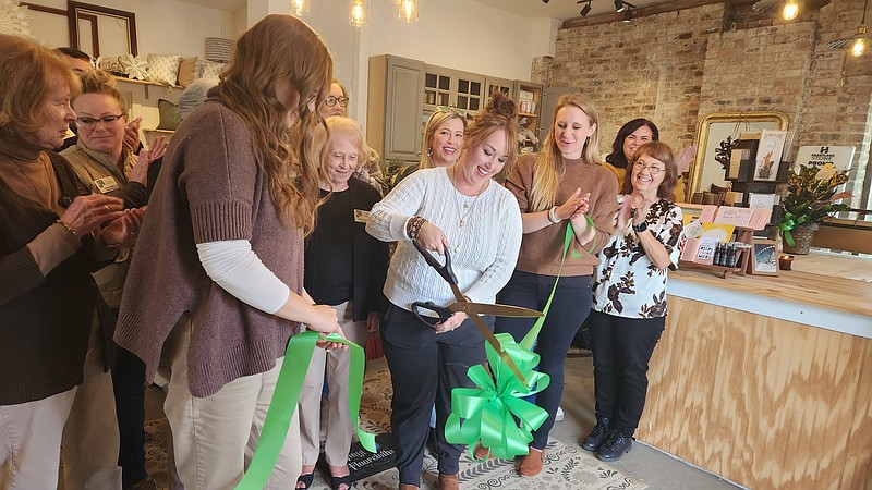 Grae Studio celebrates one year in business with ribbon cutting ...