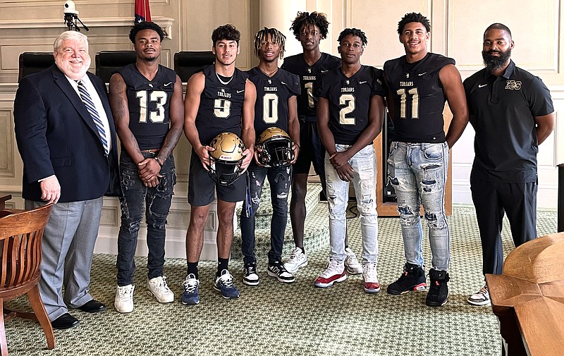 WATCH | No Shave November: APCF sponsors fundraiser, local coach ...