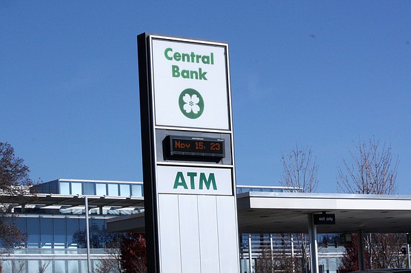 City awards Central Bank permission for electronic message sign ...