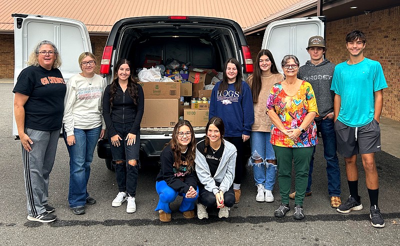 Gentry FFA delivers large food donation to GFA | Westside Eagle Observer