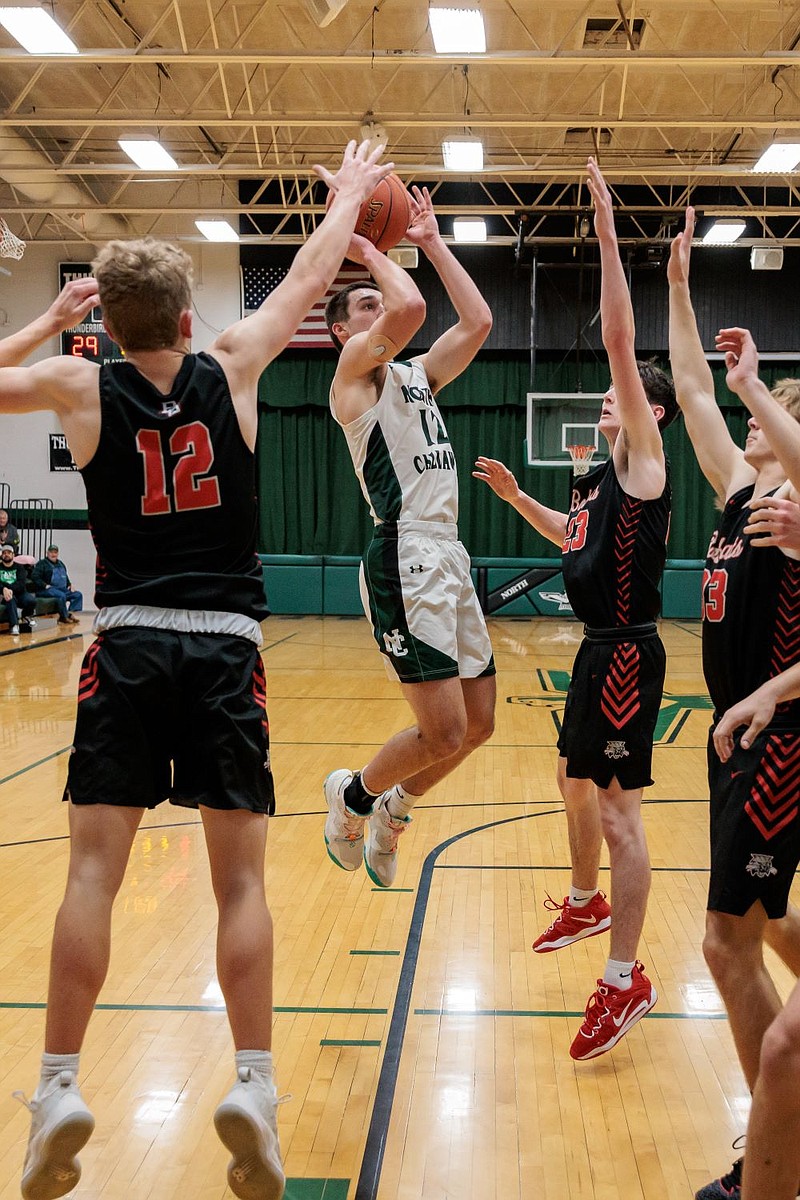 North Callaway boys basketball’s Pezold and Craighead lead ...