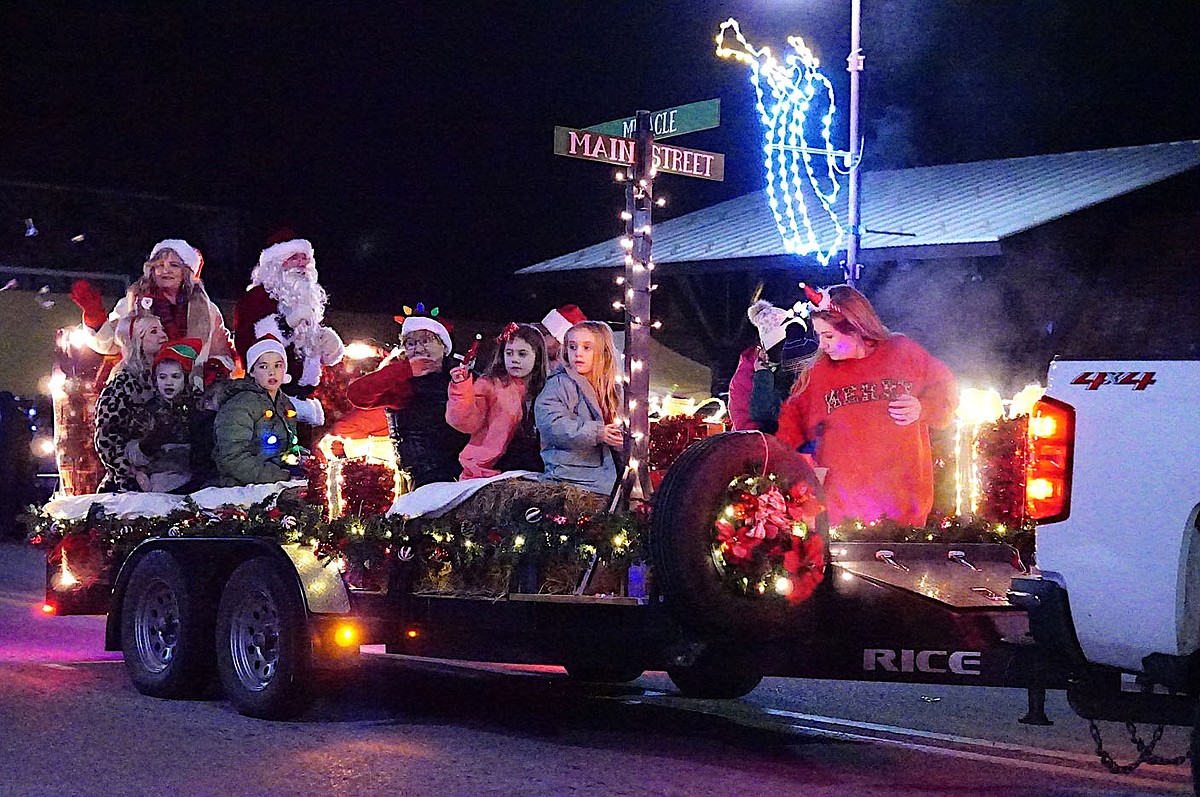 Gentry Christmas Parade | Westside Eagle Observer