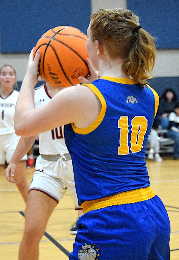 Lady Bulldogs pick up win over Lady Warriors | Westside Eagle Observer