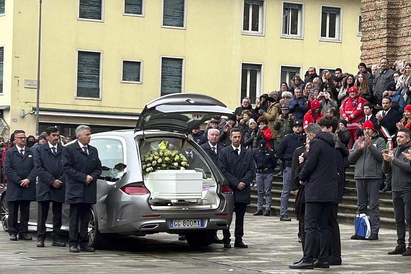 10,000 in Italy flock to funeral for victim | The Arkansas Democrat ...
