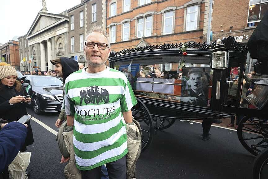 Thousands pay tribute at funeral of The Pogues singer MacGowan | Hot ...