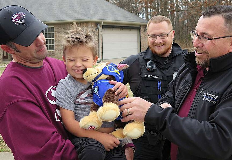 Gentry police welcome home young resident | Westside Eagle Observer