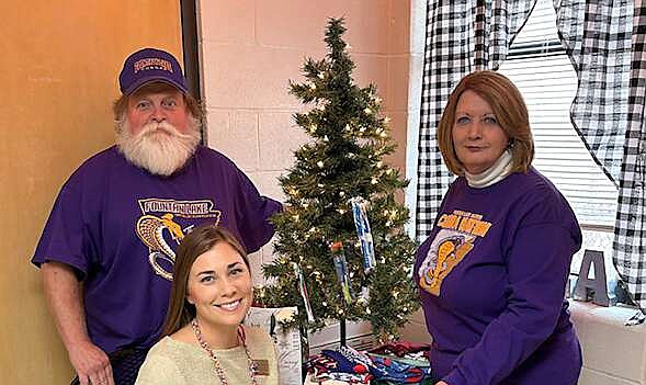 FLAA presents $500, other items to Fountain Lake High School | Hot ...