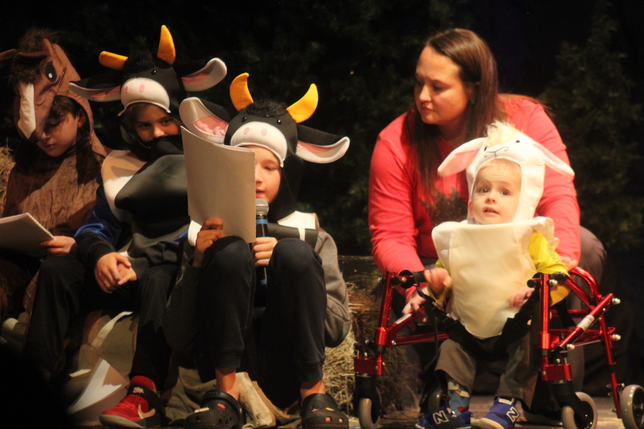 PHOTOS: HOPE Landing performers appear in nativity play | El Dorado News