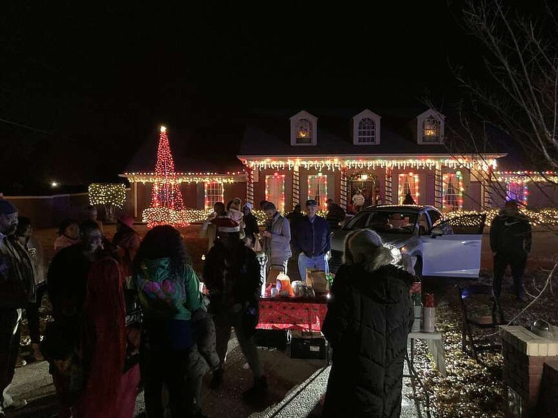 Longmeadow neighbors hold Christmas party | Pine Bluff Commercial News