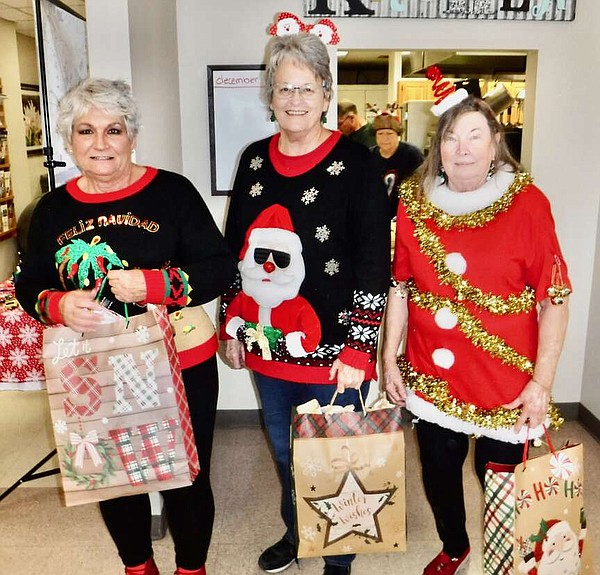 Senior Center guests enjoy Christmas party | Westside Eagle Observer
