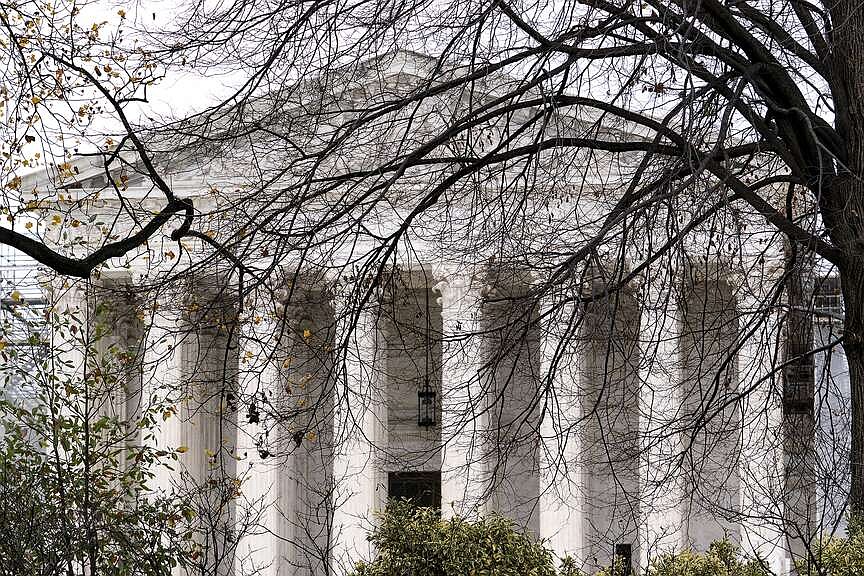 Biden administration asks Supreme Court to allow border agents to cut ...