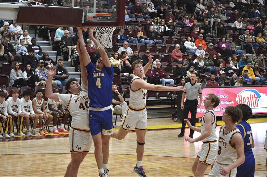 WATCH | Lake Hamilton Wolves turn it on late to take care of Lakeside ...