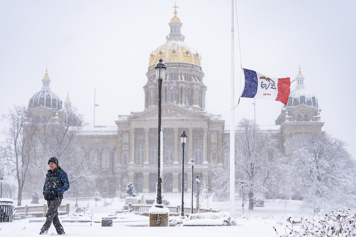 Sprawling storm wallops US with tornado reports, damage and heavy snow, closing roads and ...