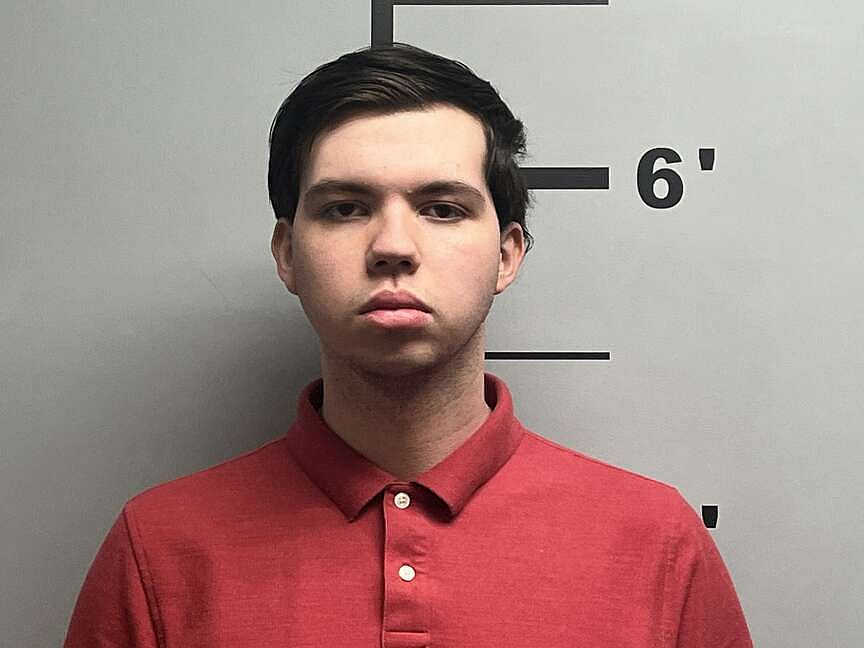 Centerton man accused of possessing child pornography free on $350,000 ...