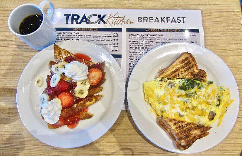 ARKANSAS SIGHTSEEING: Oaklawn Racing Casino Resort offers a variety of ...