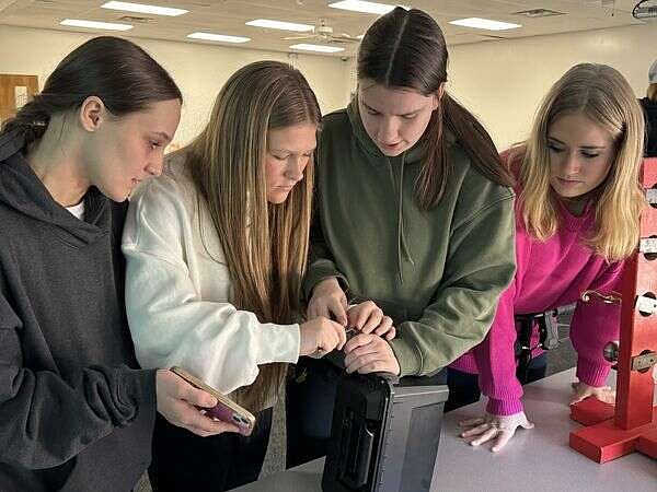 LHHS receives award for advancing gender parity in computer science ...
