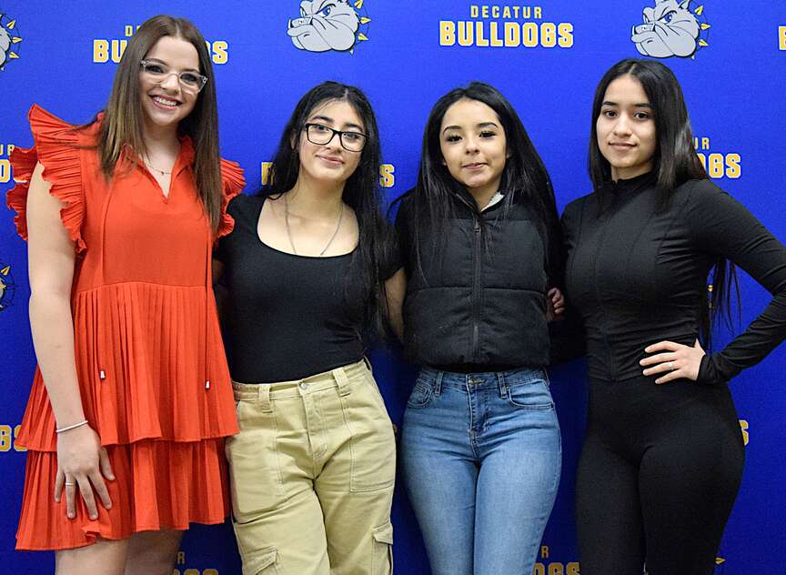 Decatur Bulldogs to celebrate basketball colors day | Westside Eagle ...