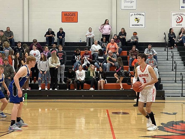 Fuhriman brothers shine in New Bloomfield boys basketball’s Senior ...