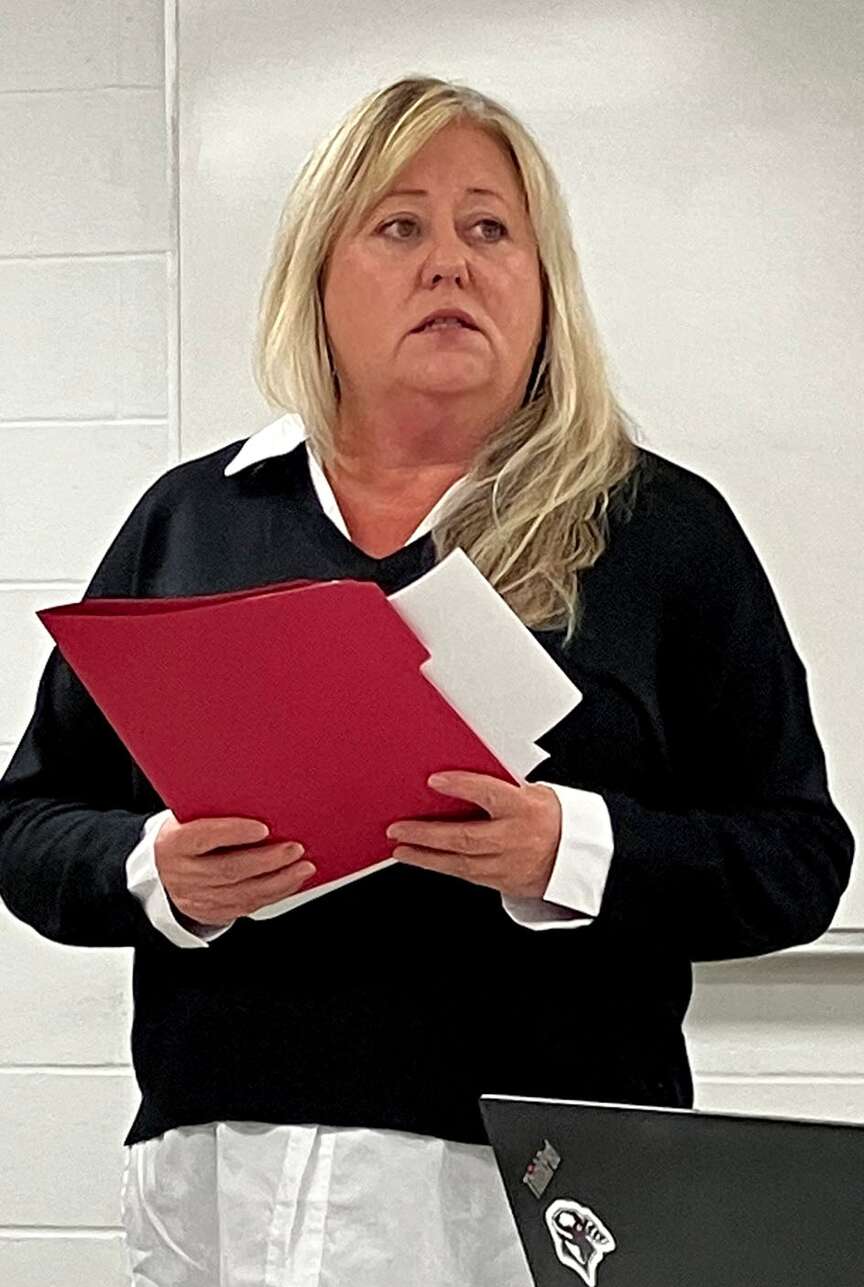 School board tables decision on turf for softball, baseball complex ...