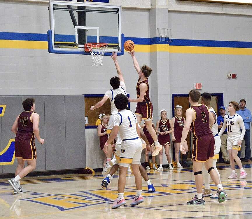 WATCH | Lake Hamilton Wolves keep Lakeside Rams at arm’s length in ...