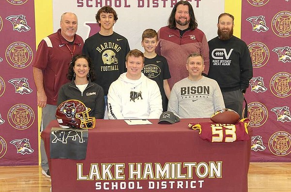 WATCH | Lake Hamilton Wolves’ McCain signs to play football at Harding ...