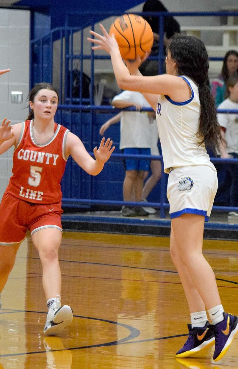 Lady Bulldogs put down Lady Spartans, Lady Indians in final home games ...