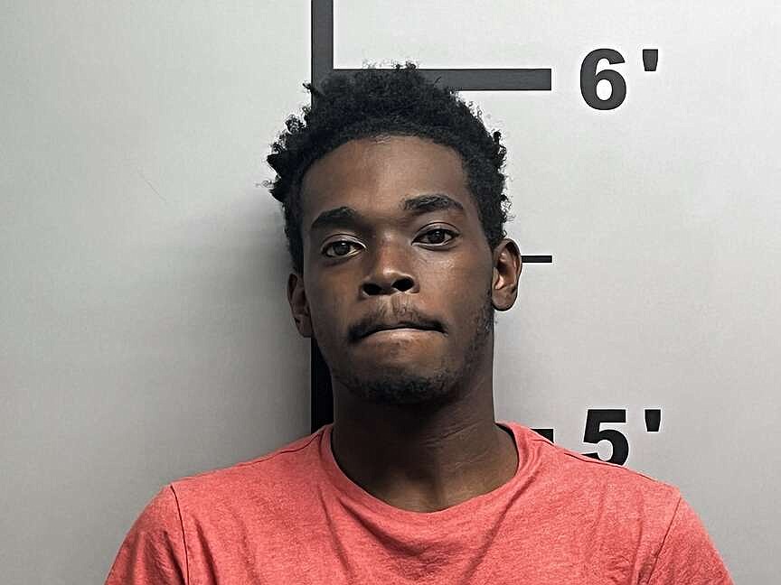 Judge sets bond at $1 million cash only for man accused of armed ...
