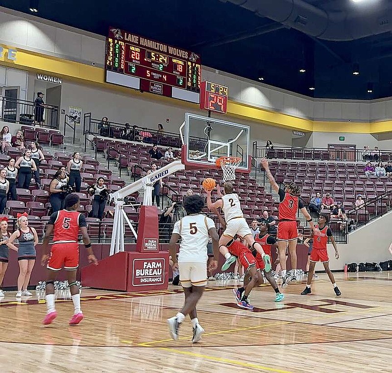 WATCH | Lake Hamilton Wolves win in a dog fight with White Hall ...