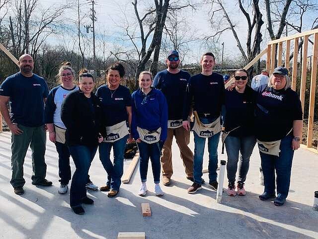 US Bank volunteers for Habitat | Hot Springs Sentinel Record