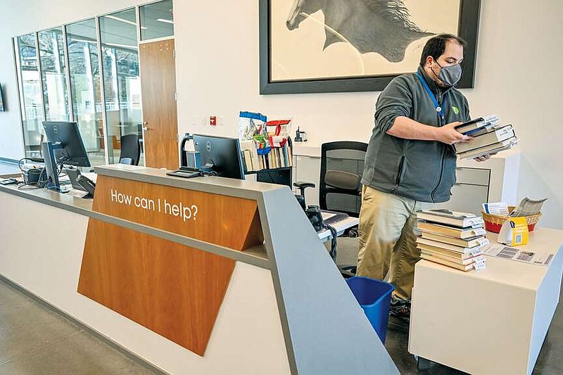 Federal judge declines to dismiss lawsuit involving Fayetteville ...