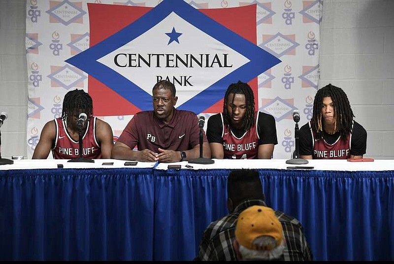 WATCH | Third time a charming, crowning moment for Pine Bluff Zebras ...