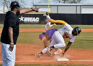 Golden Lions pound Braves, even series | Pine Bluff Commercial News