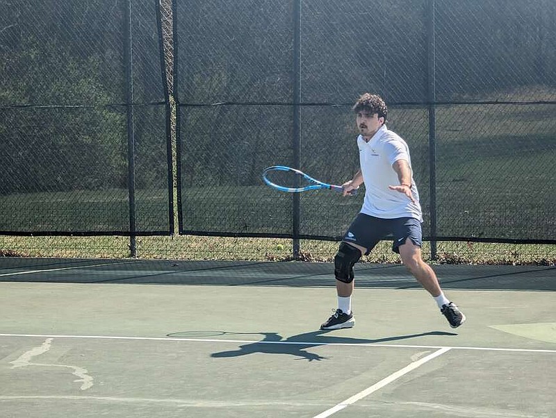Blue Jays win first match of the season | Fulton Sun
