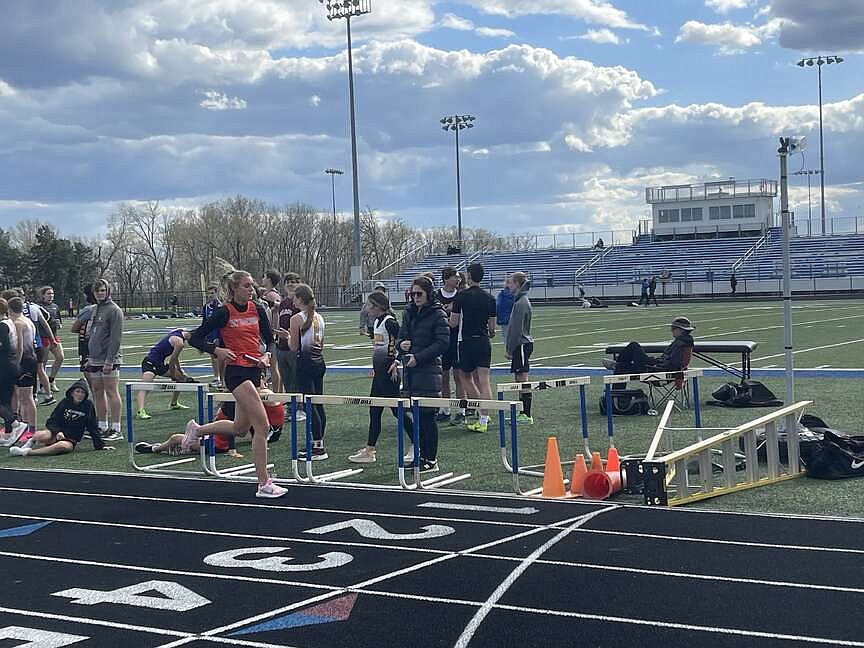 NB girls T&F’s Baker wins 400 dash and 4x400 in South Callaway HS ...
