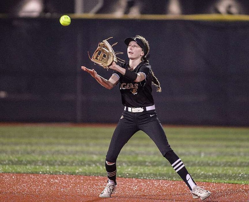 PLAYER OF THE WEEK: Wyman continues to shine as freshman softball ...