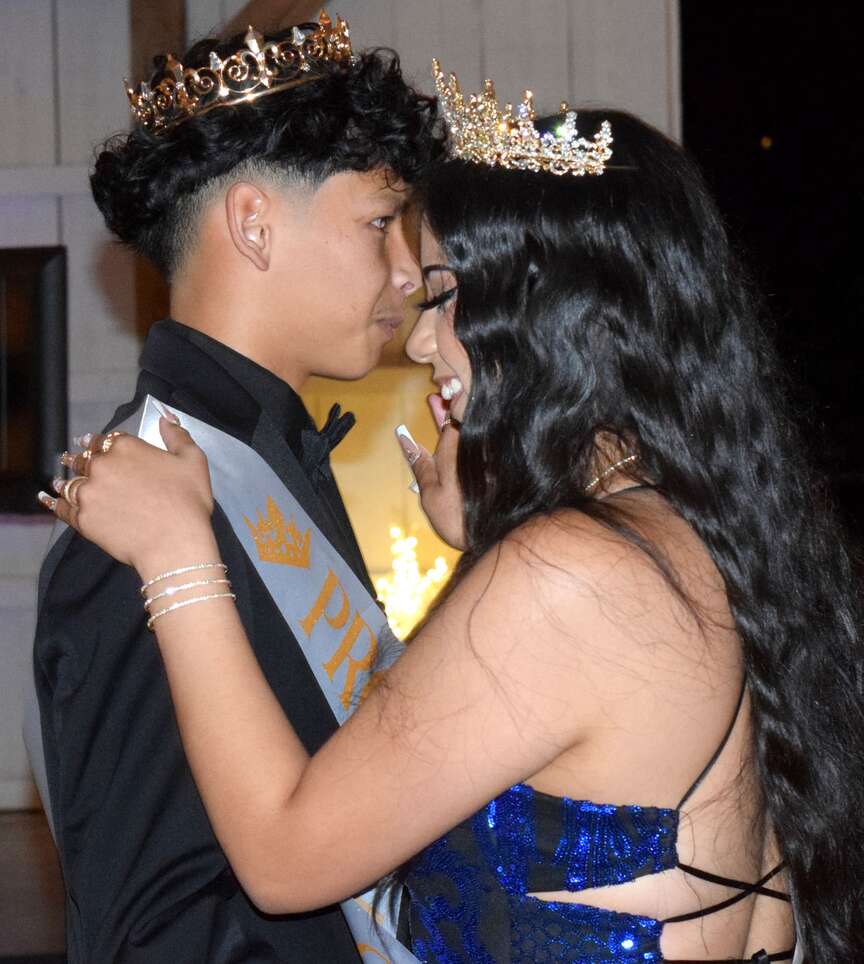 Decatur High celebrates prom night in style | Westside Eagle Observer