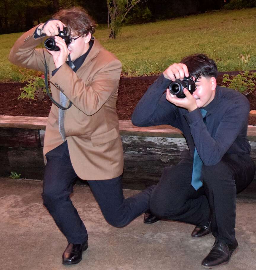 Decatur High celebrates prom night in style | Westside Eagle Observer