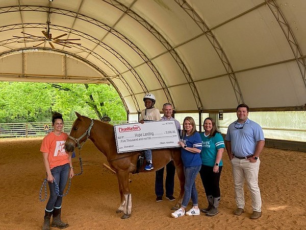 Hope Landing not horsing around with equine therapy | El Dorado News