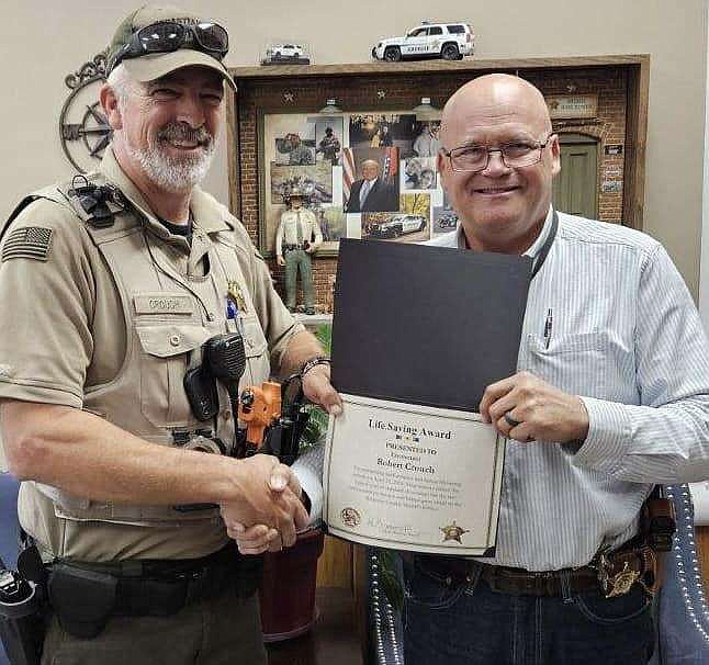 Sebastian County sheriff’s lieutenant earns award for saving man’s life ...